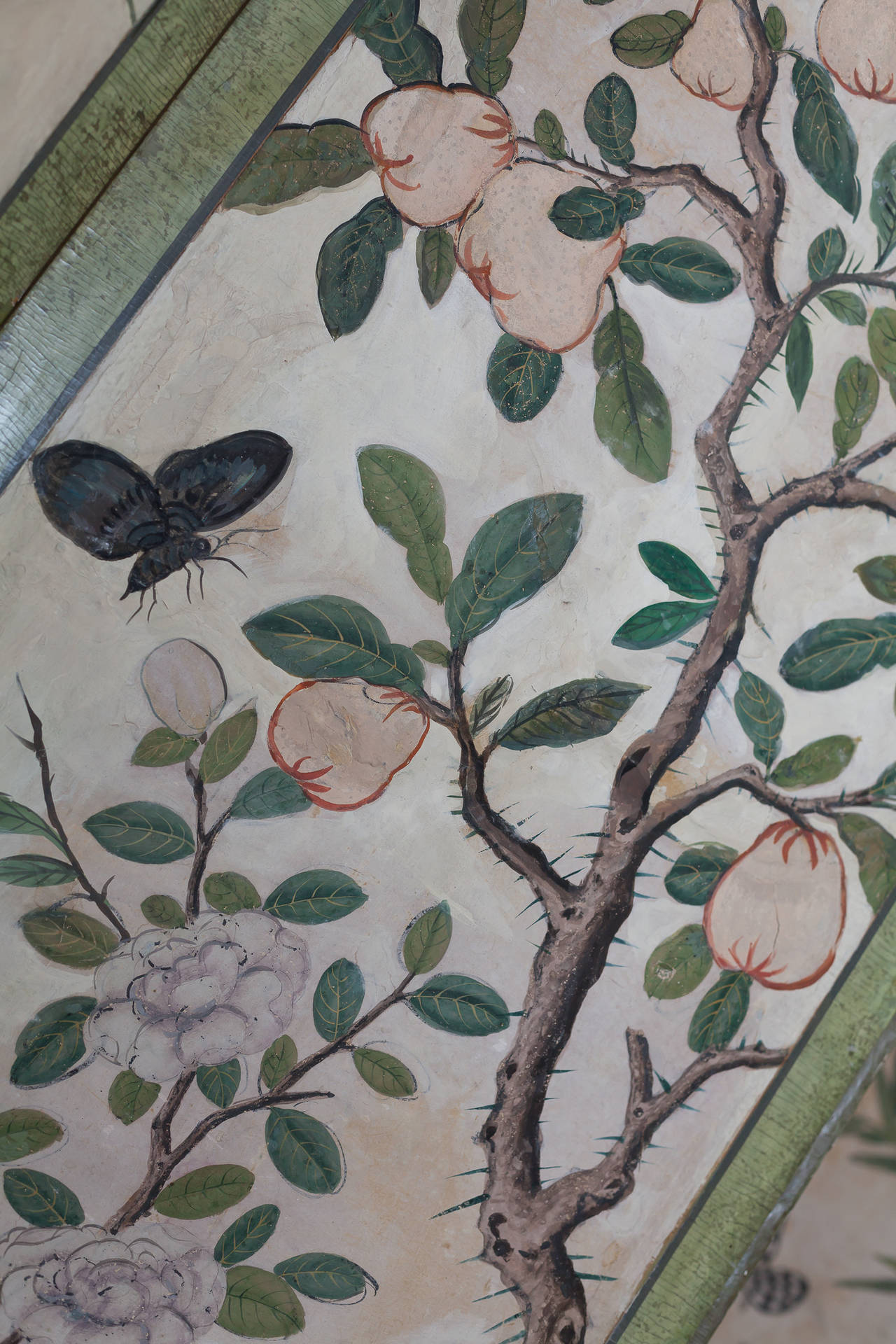 18th Century Chinese Hand-Painted Paper Folding Screen For Sale at ...