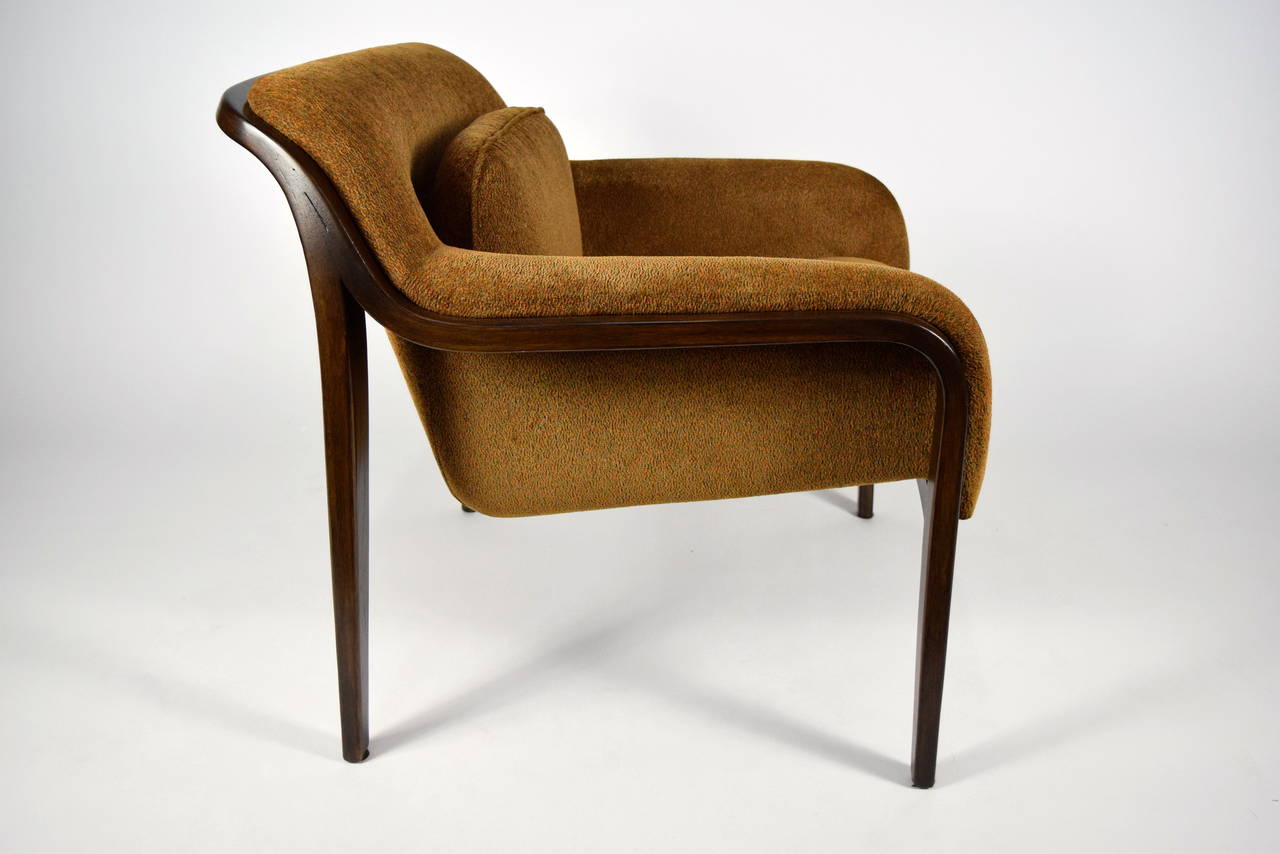 Pair of Bill Stephens Lounge Chairs by Knoll at 1stDibs