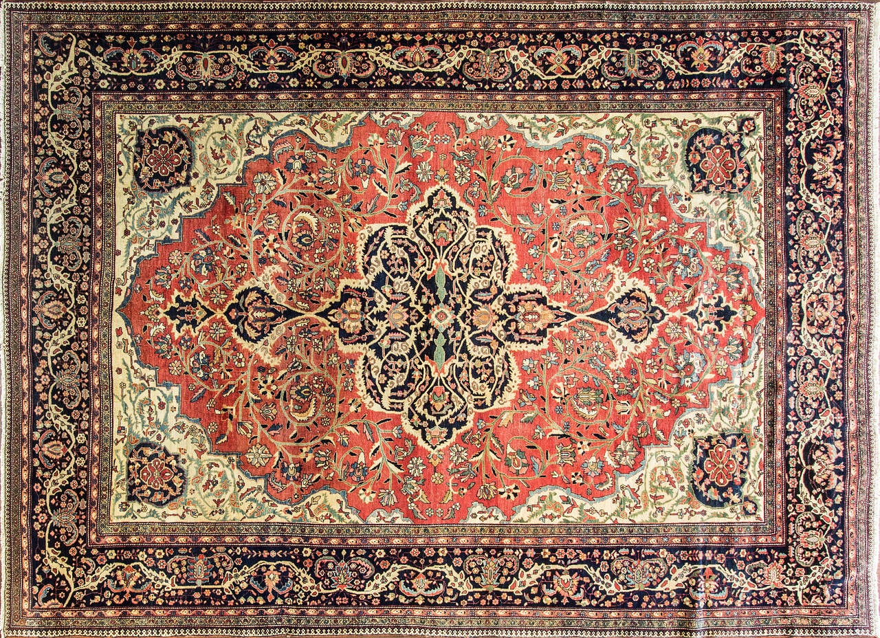 Antique Persian Feraghan Sarouk Carpet For Sale at 1stDibs