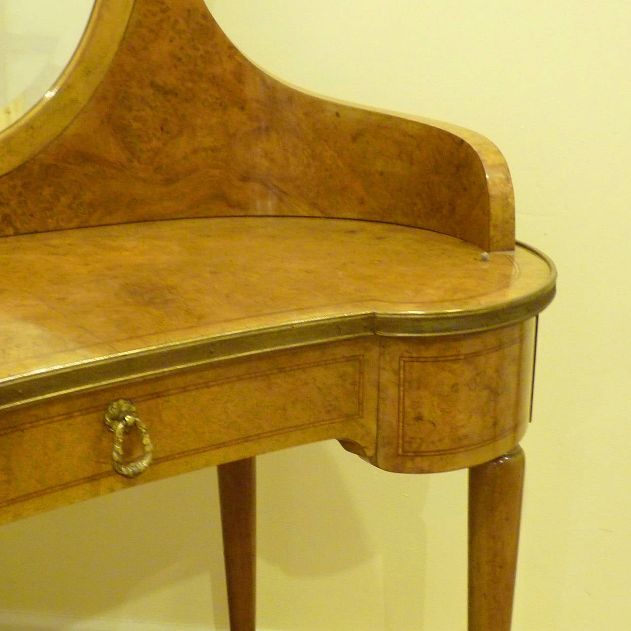 Burl Wood Kidney Shaped Vanity Table at 1stDibs