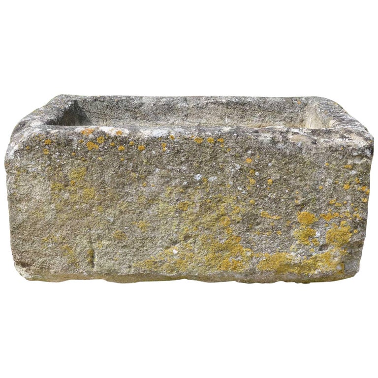 Small 19th Century Cotswold Stone Trough For Sale at 1stDibs