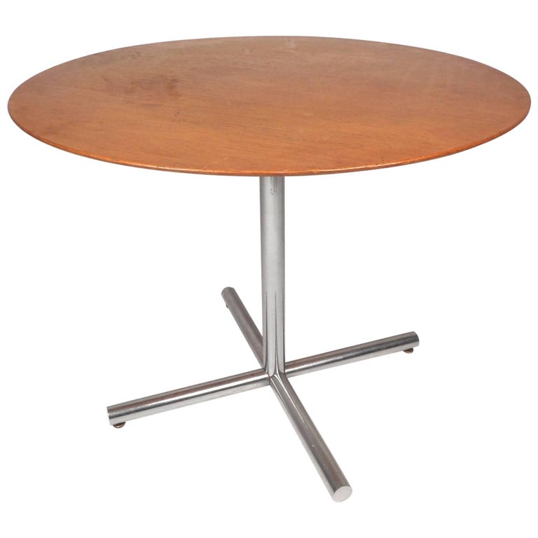 Knoll Dining Table with 60" Round Marble Top at 1stdibs