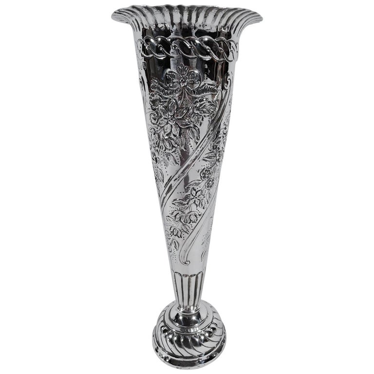Pretty Antique English Sterling Silver Vase For Sale at 1stDibs