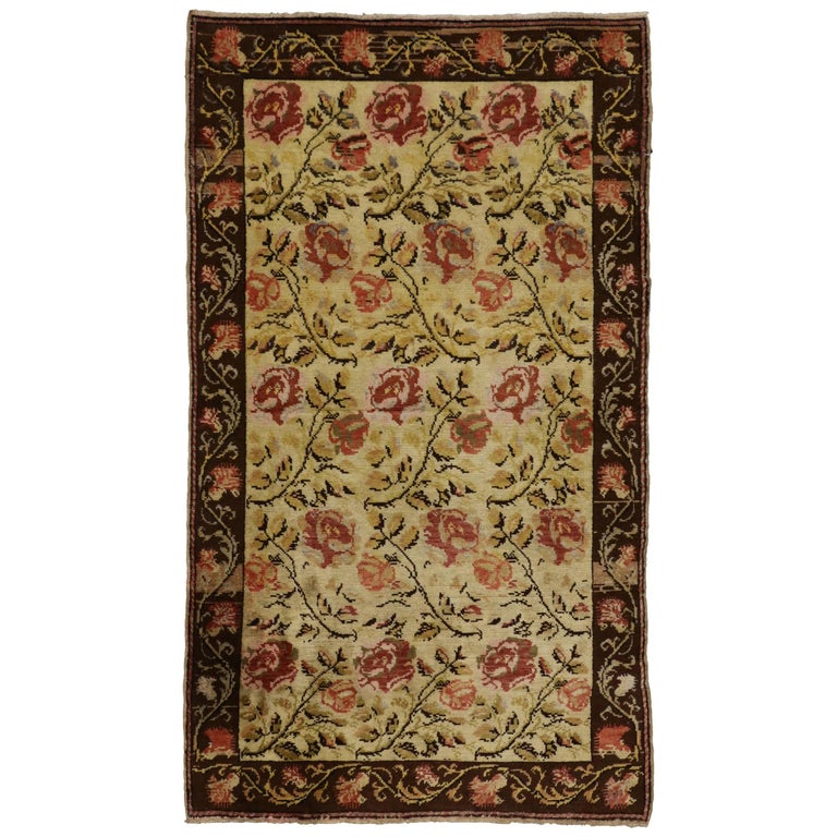 Vintage Oushak Rug with Traditional English Country Garden Design For ...