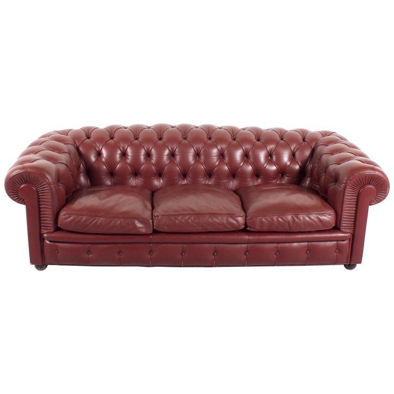Poltrona Frau ‘Chester One’ Chesterfield Sofa by Renzo Frau, 1912 at ...