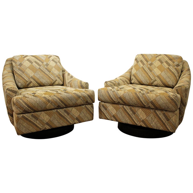 Pair of Mid-Century Modern Milo Baughman Selig Geometric Swivel Club ...