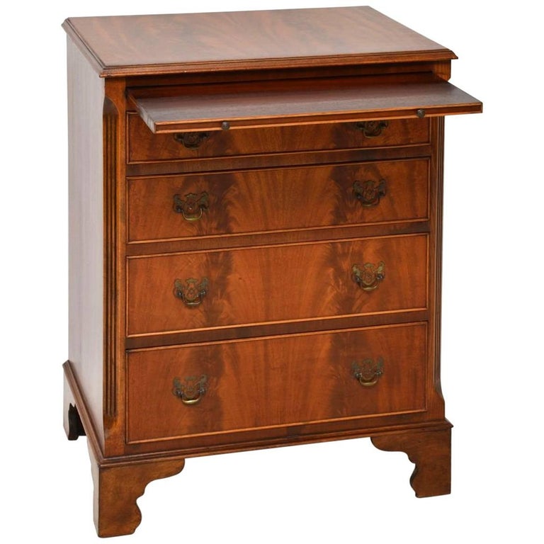 Antique Mahogany Bachelors Chest of Drawers at 1stDibs