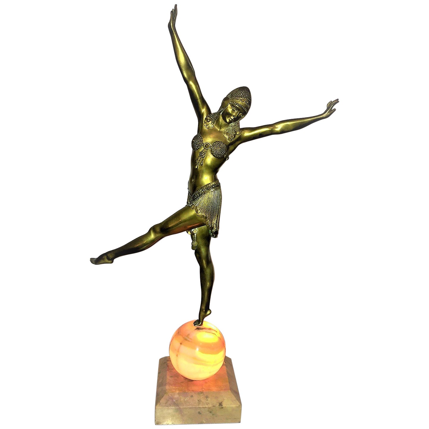 Enormous 1930's Art Deco Sculpture after Chiparus For Sale at 1stDibs