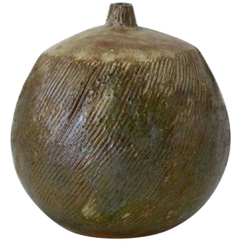 Incised Studio Art Pottery Modernist Weed Pot Vase For Sale at 1stDibs