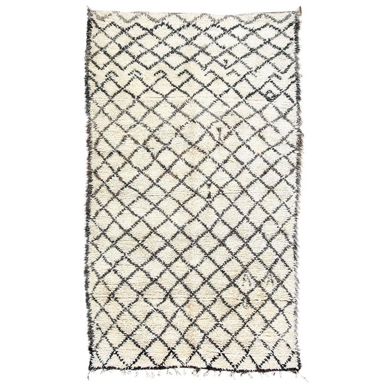 Tapis marocain africain Beni Ouarain vintage du milieu du siècle ...