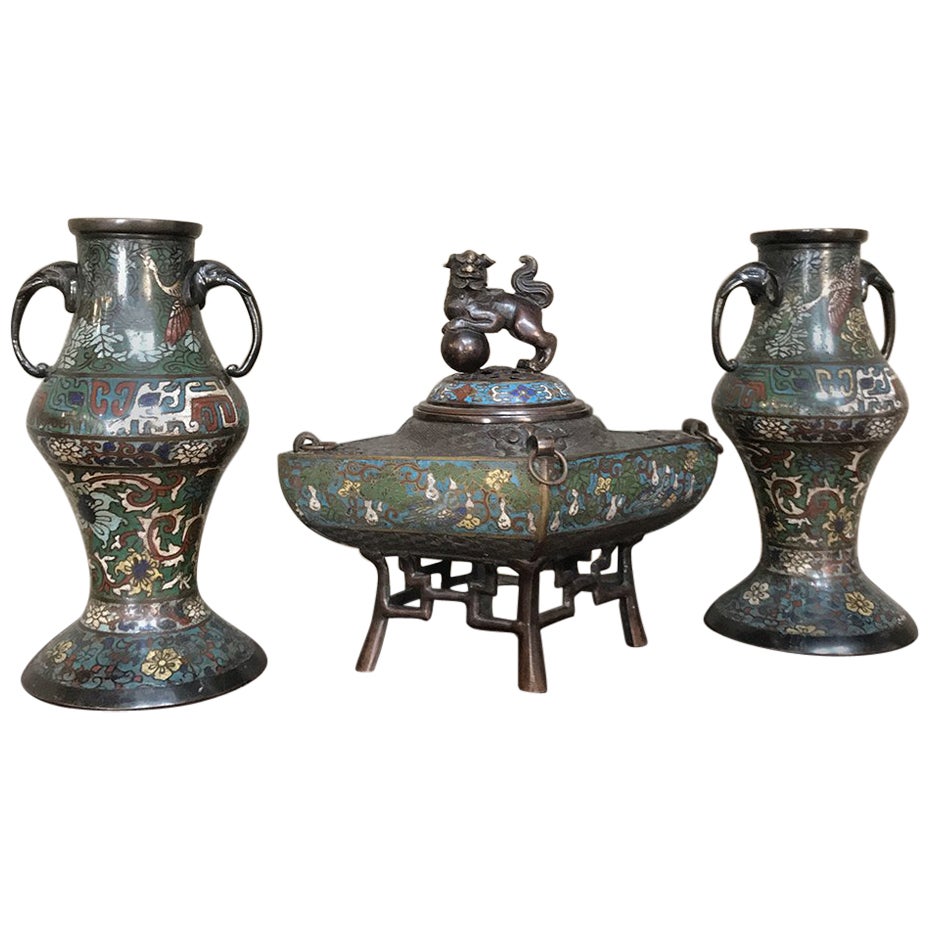 Set of Three 19th Century Japanese Ceramic Ink Bottles For Sale at 1stDibs