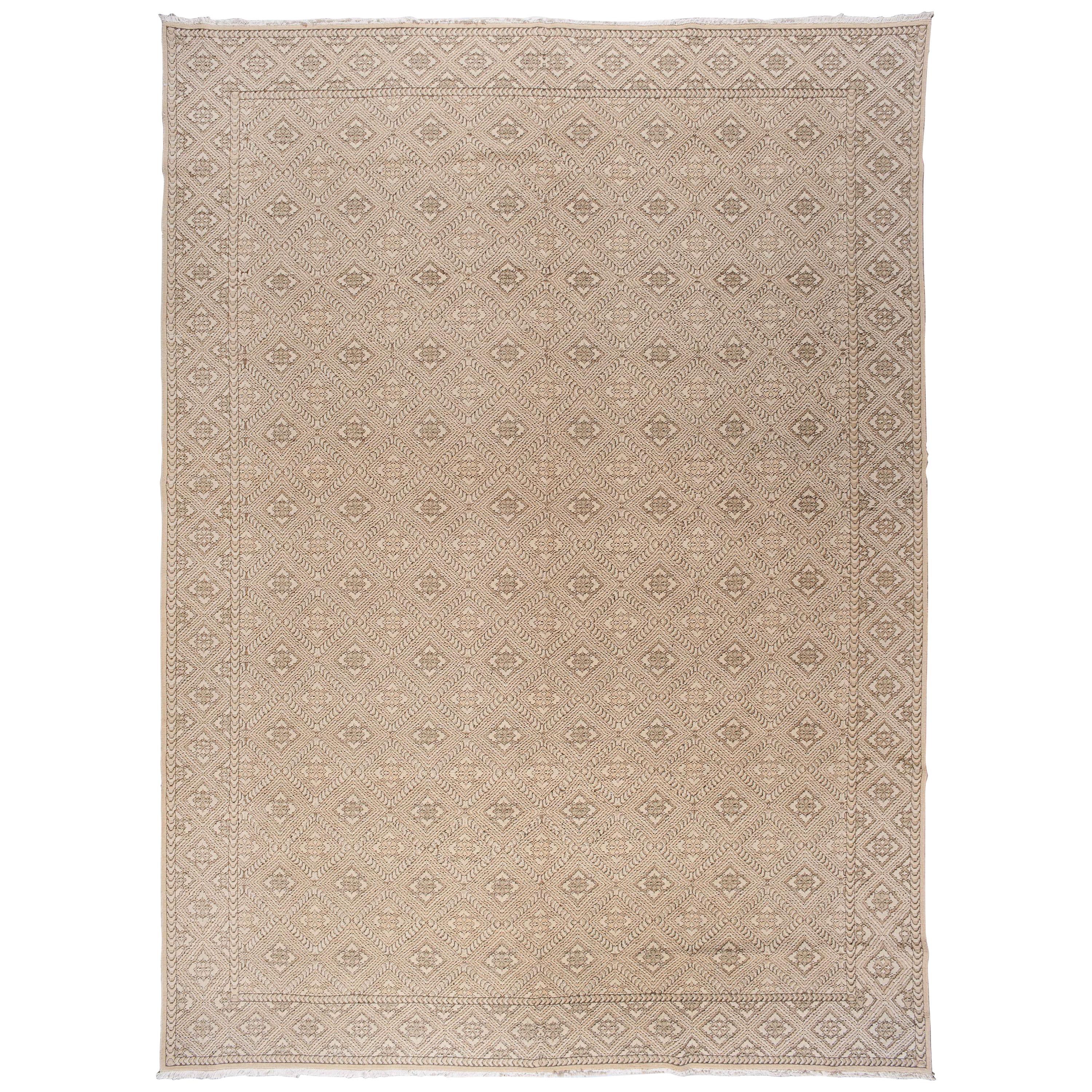 Diamond Pattern Rug For Sale at 1stDibs