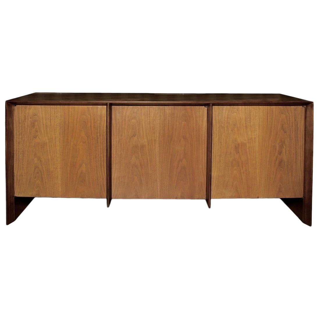 Minimalist Two-Tone Sideboard by TH Robsjohn Gibbings For Sale at 1stDibs