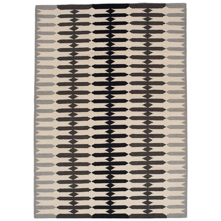 Gray and White Stripe Modern Geometric Dhurrie Wool Rug For Sale at 1stdibs