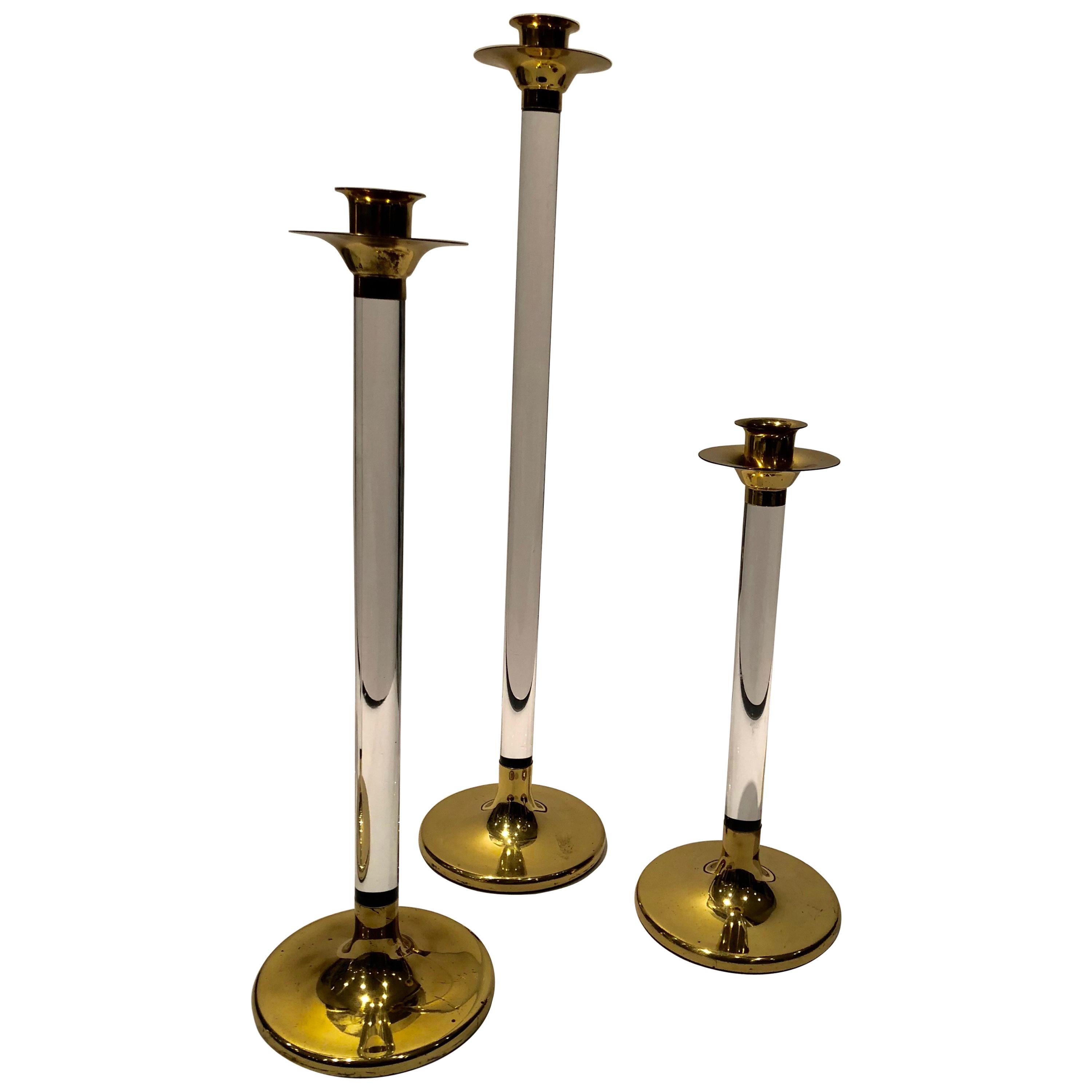 Chic Mid-Century Modern Set of 3 Lucite and Brass Candlesticks at 1stDibs