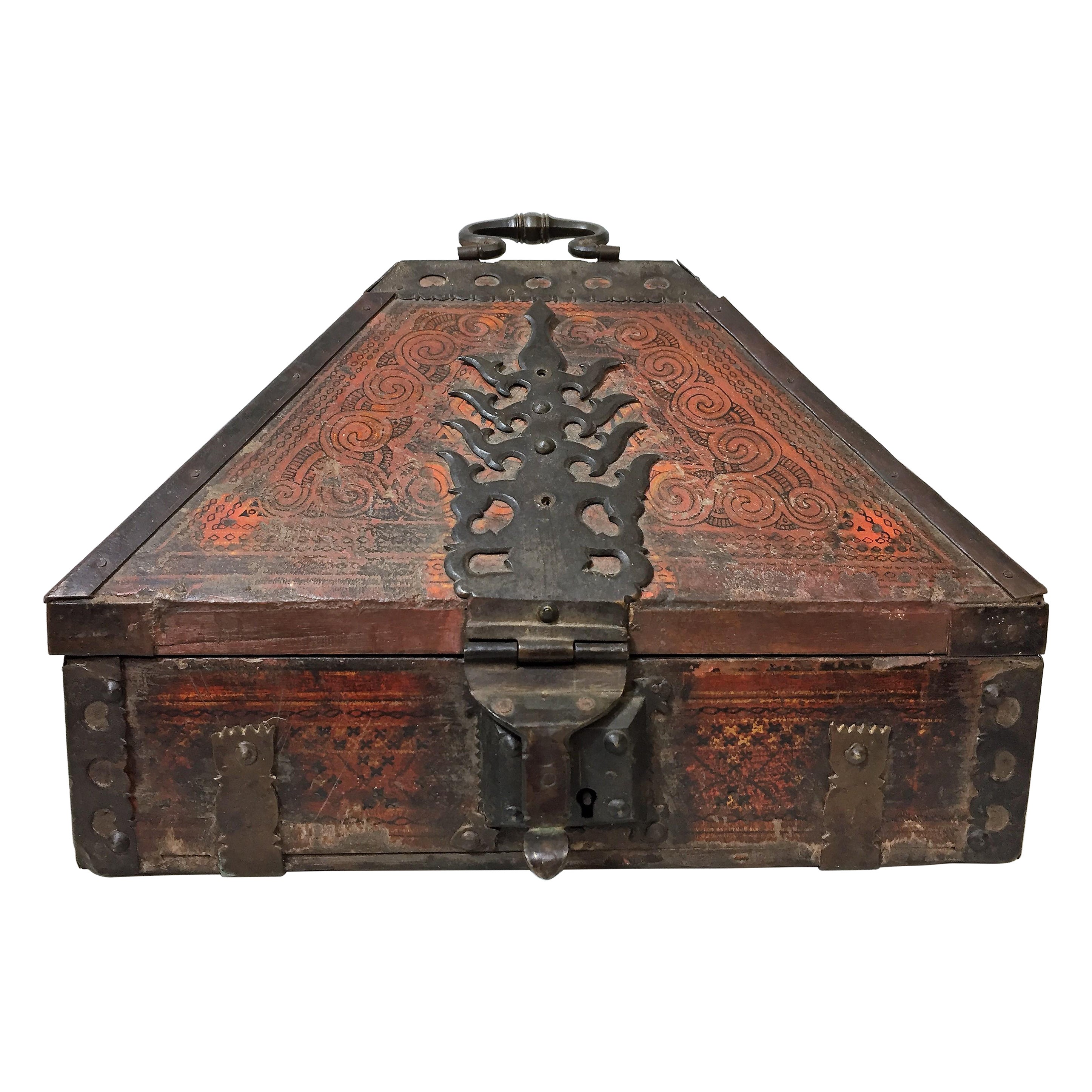 Antique Decorative Boxes For Sale at 1stdibs | vintage decorative boxes ...