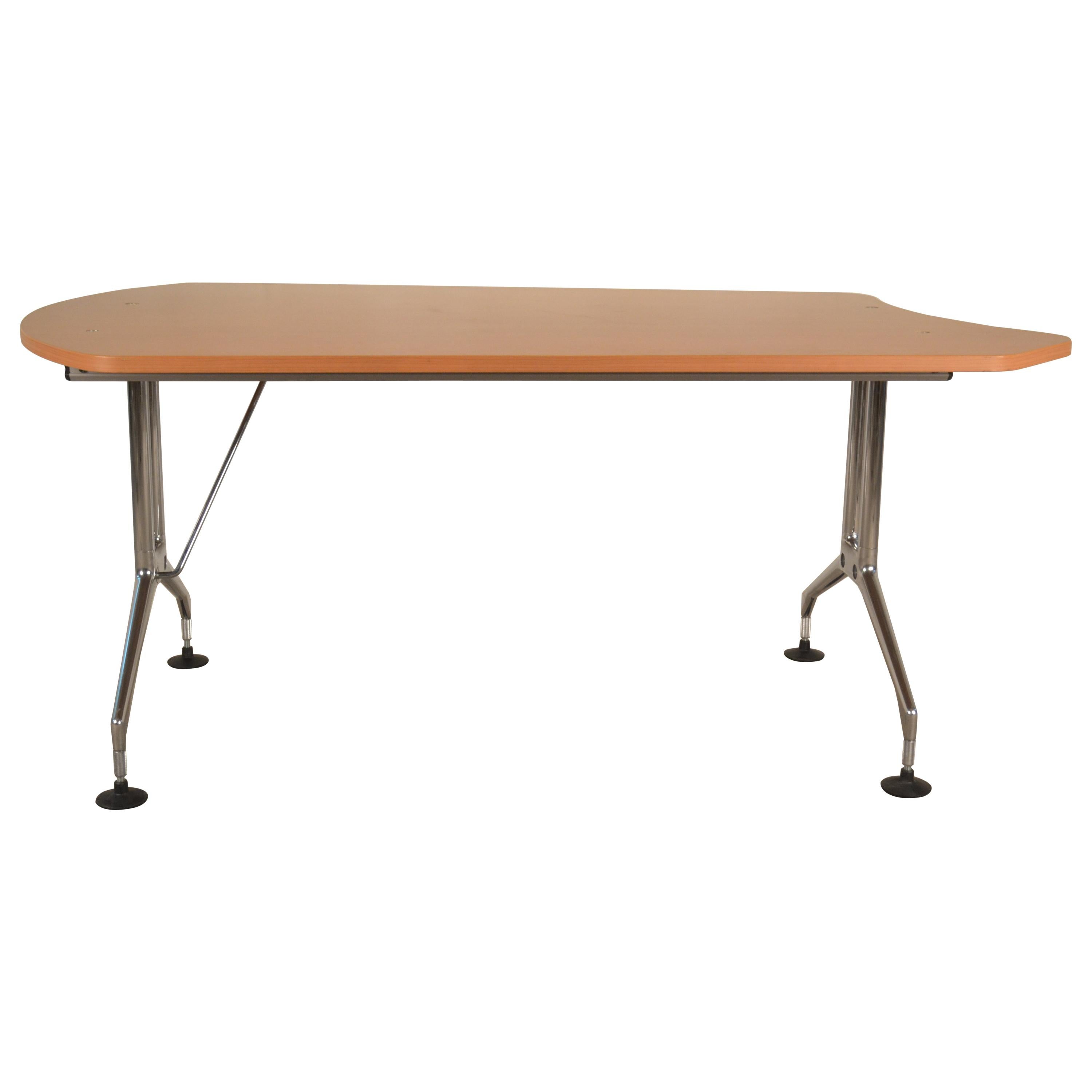 1990s Desks and Writing Tables - 34 For Sale at 1stdibs