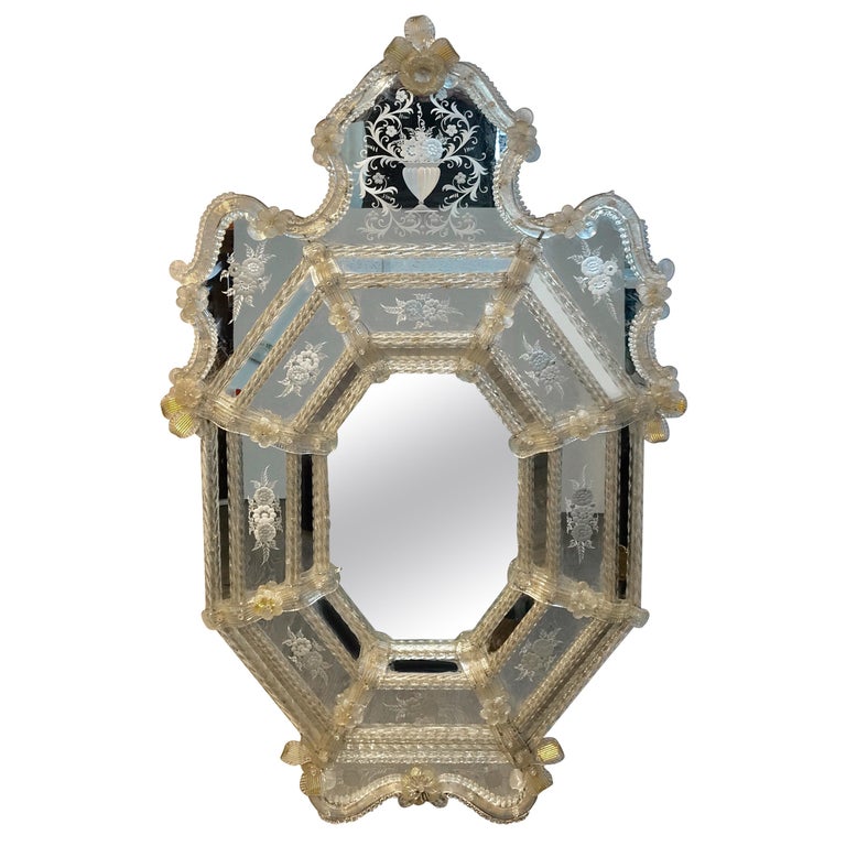 Exquisite Venetian Glass Engraved Mirror For Sale at 1stDibs