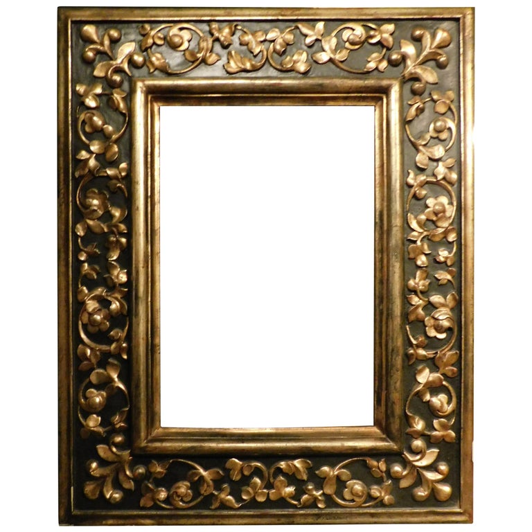 19th Century Antique Frame Carved and Decorated with Golden Floral ...