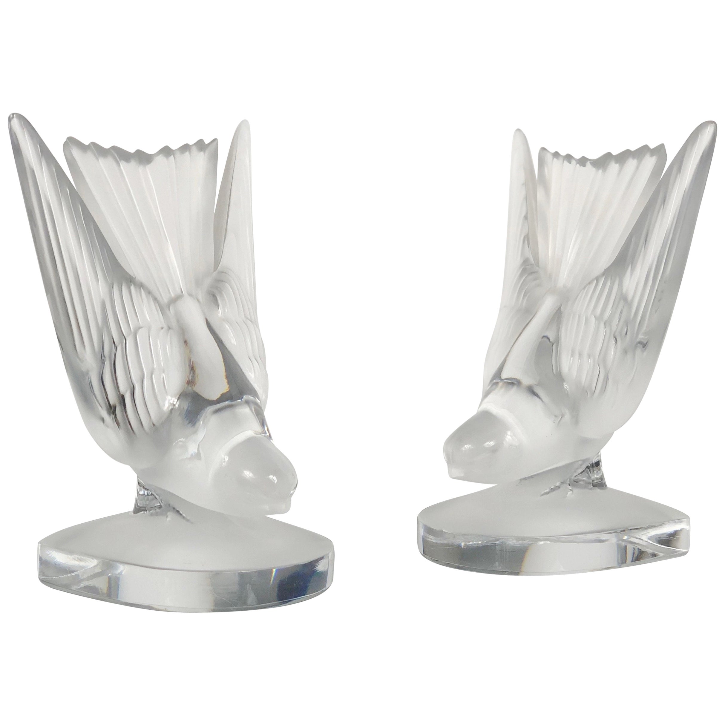 Pair of French Lalique Crystal Birds Sculptures For Sale at 1stDibs