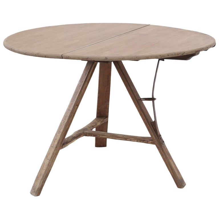 Dutch Tilt-Top Table at 1stDibs
