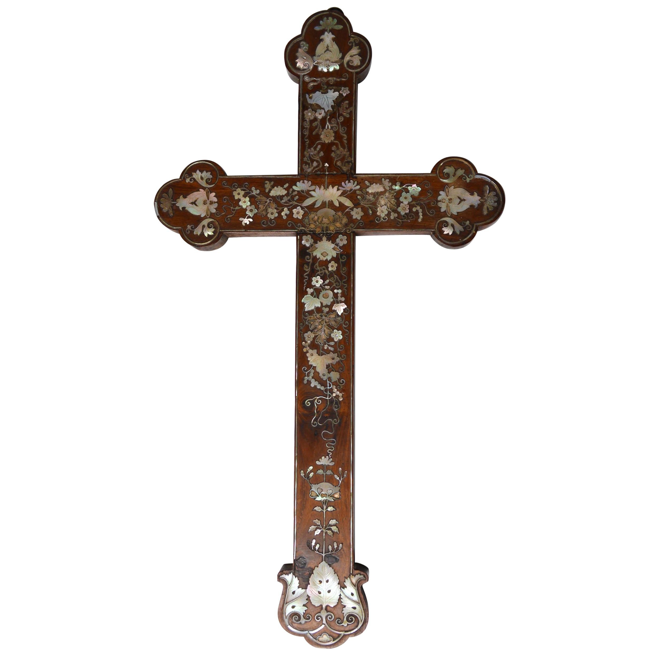 Fine Antique Chinese Canton Wood Cross, 19th Century 中国古董 at 1stDibs