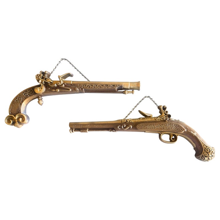 Midcentury Atomic Age Pair of Decorative Wall Hanging Duelling Guns For ...