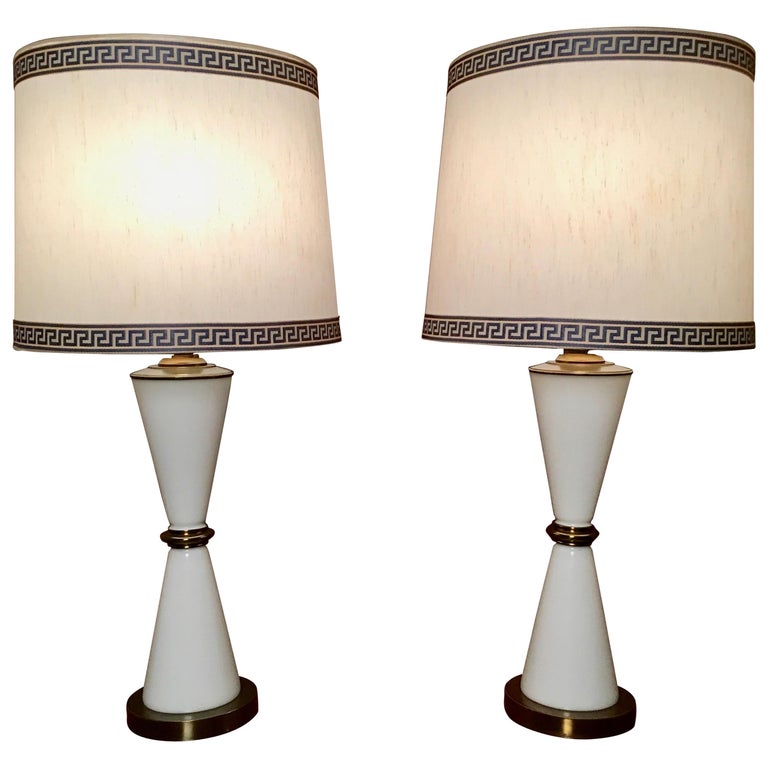 Hourglass Shaped Table Lamps For Sale at 1stDibs