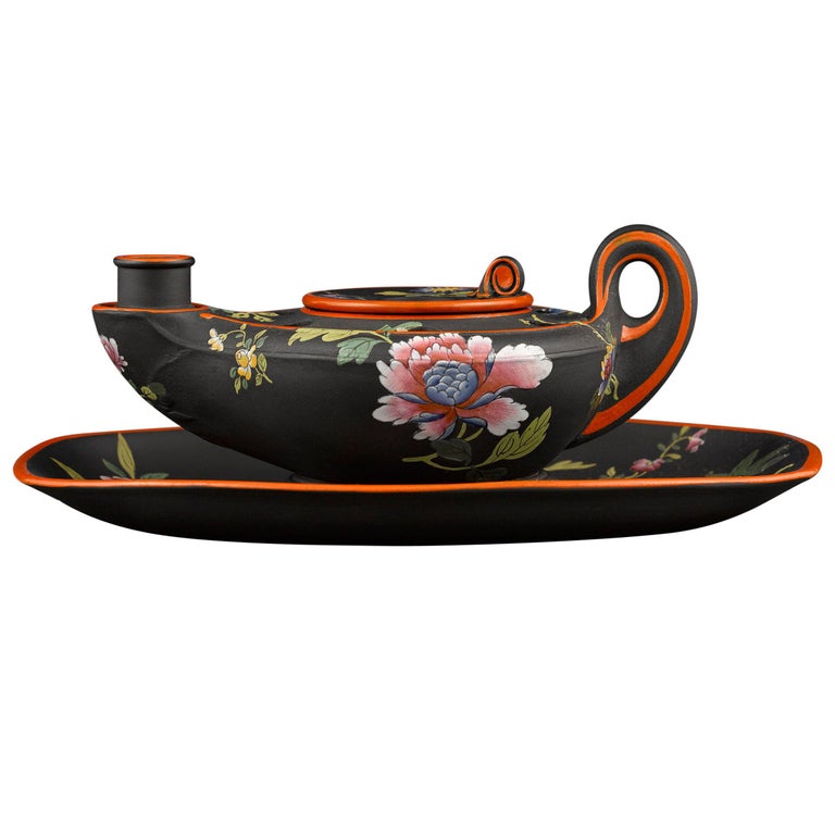 Encrier en basalte noir décoré de Wedgwood En vente sur 1stDibs