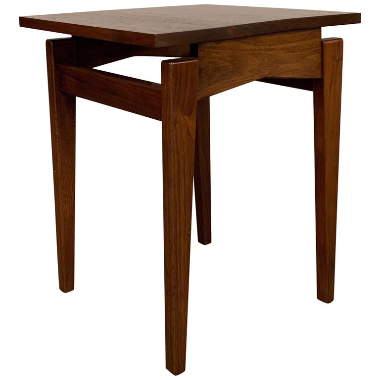 Jens Risom Walnut Side Table at 1stDibs