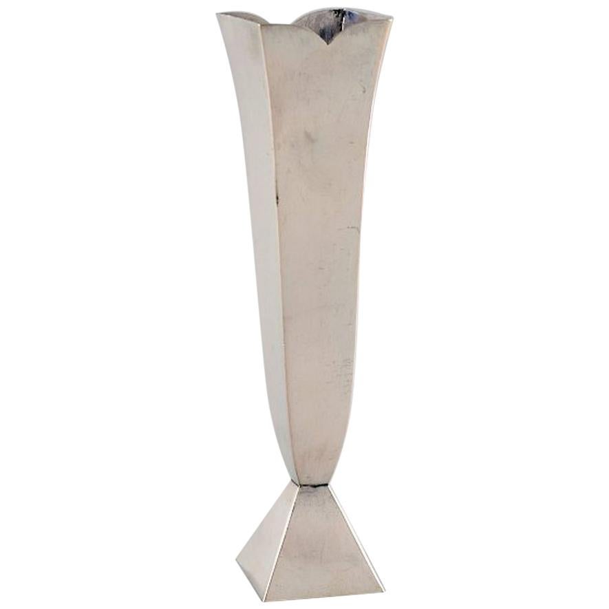 Slim Modernist Silver Vase, WMF ‘Württembergische Metallwarenfabrik ...