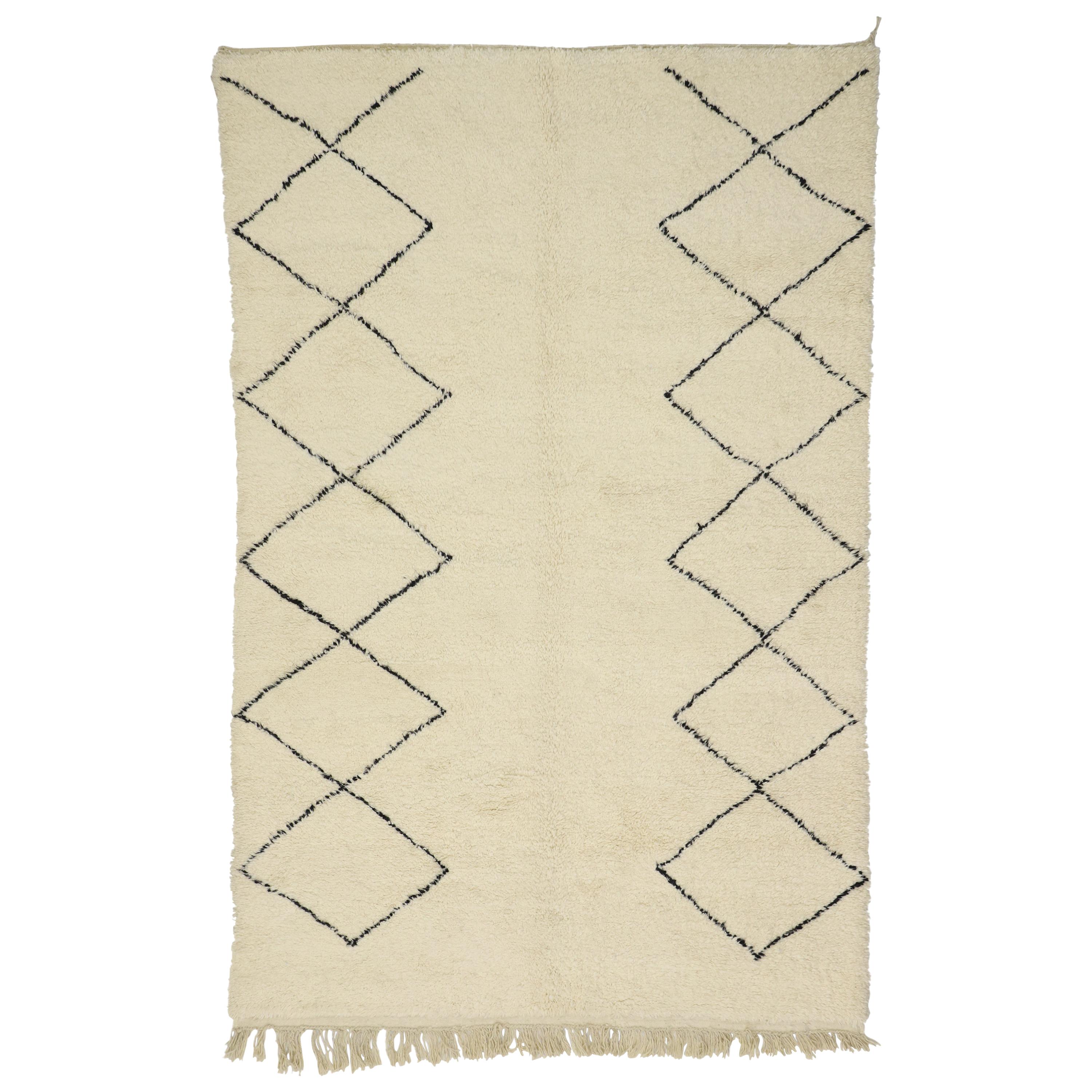 New Berber Moroccan Rug with Organic Modern Hygge and Bauhaus Style at ...