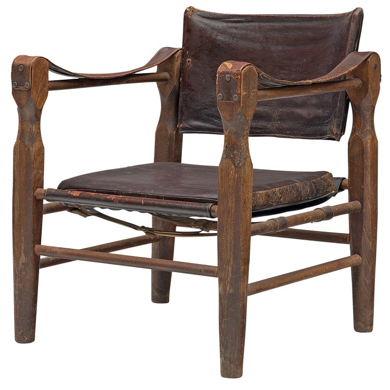 Safari Chair in Patinated Brown Leather and Oak, 1940s For Sale at 1stDibs