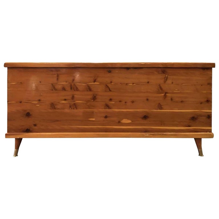 Mid-Century Modern Ceder Wood Blanket Chest Late 20th Century at 1stDibs