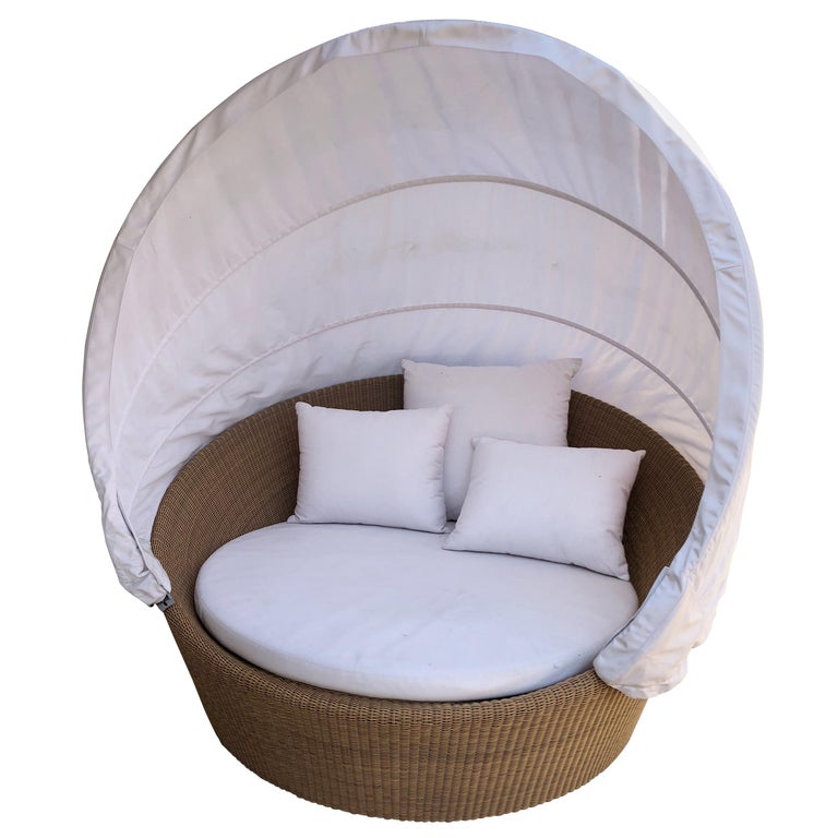 Iconic Dramatic Dedon Orbit Loveseat at 1stDibs