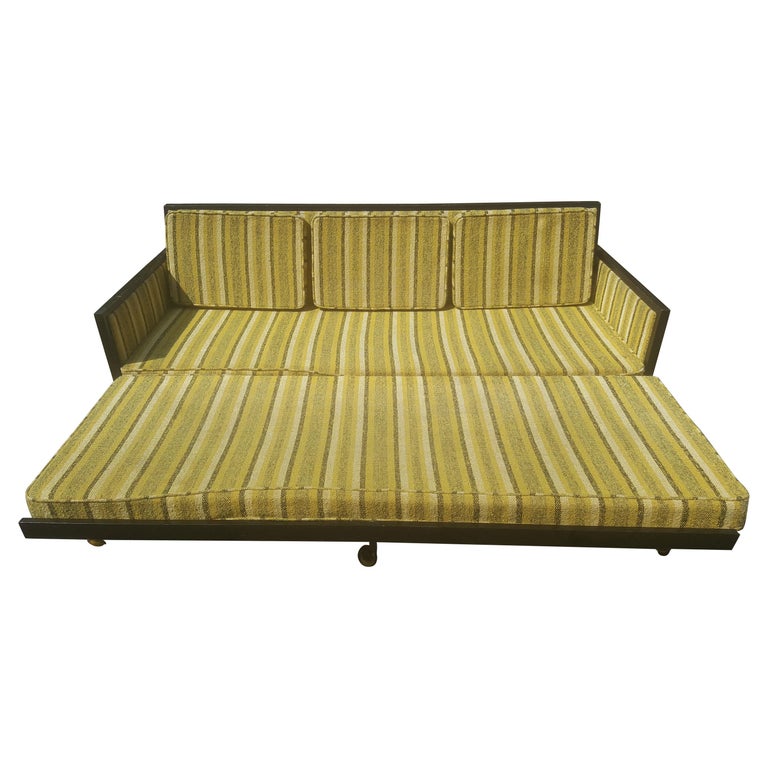 Mid-Century Modern Convertible Sleeper Sofa For Sale at 1stDibs