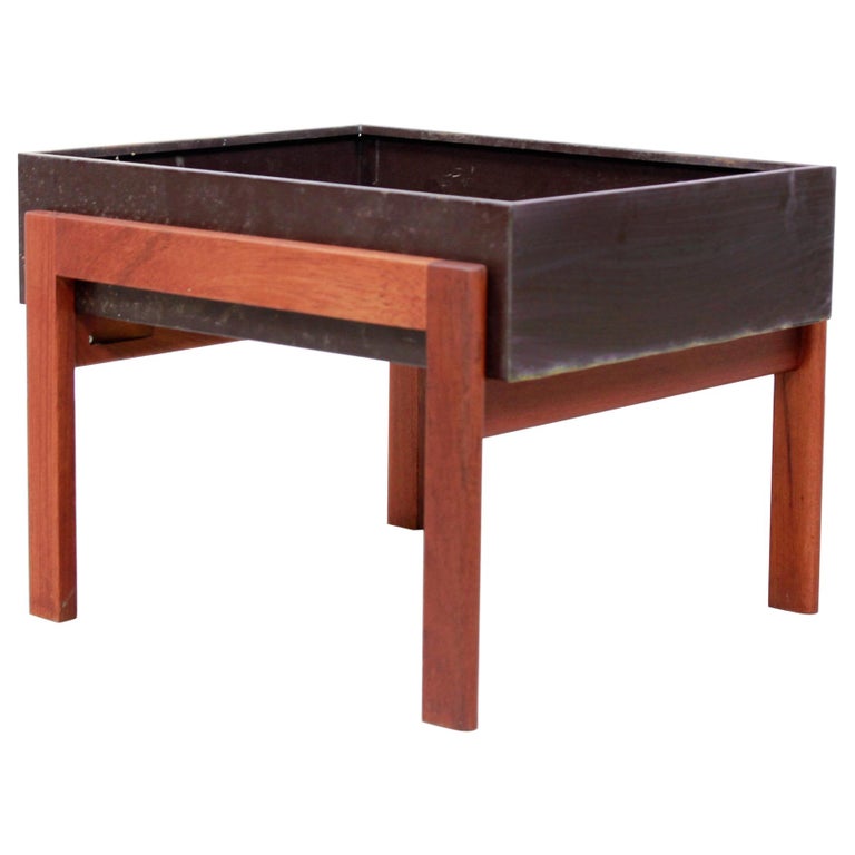 Mid-Century Modern Danish Planter in Teak, 1960 at 1stDibs