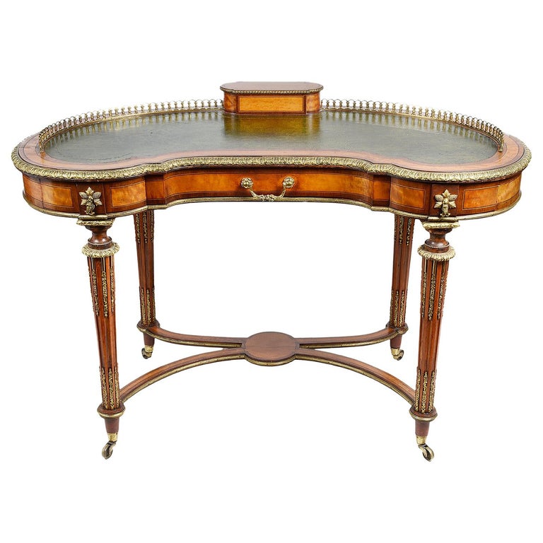 19th Century Victorian Ladies Writing Table For Sale at 1stDibs