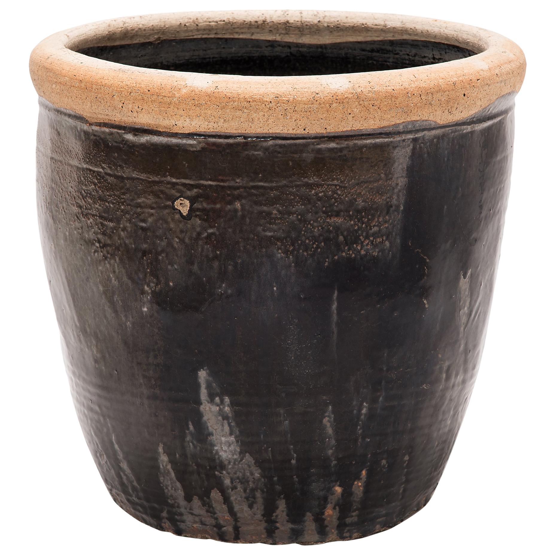 Early 20th Century Chinese Low Vinegar Pot at 1stDibs