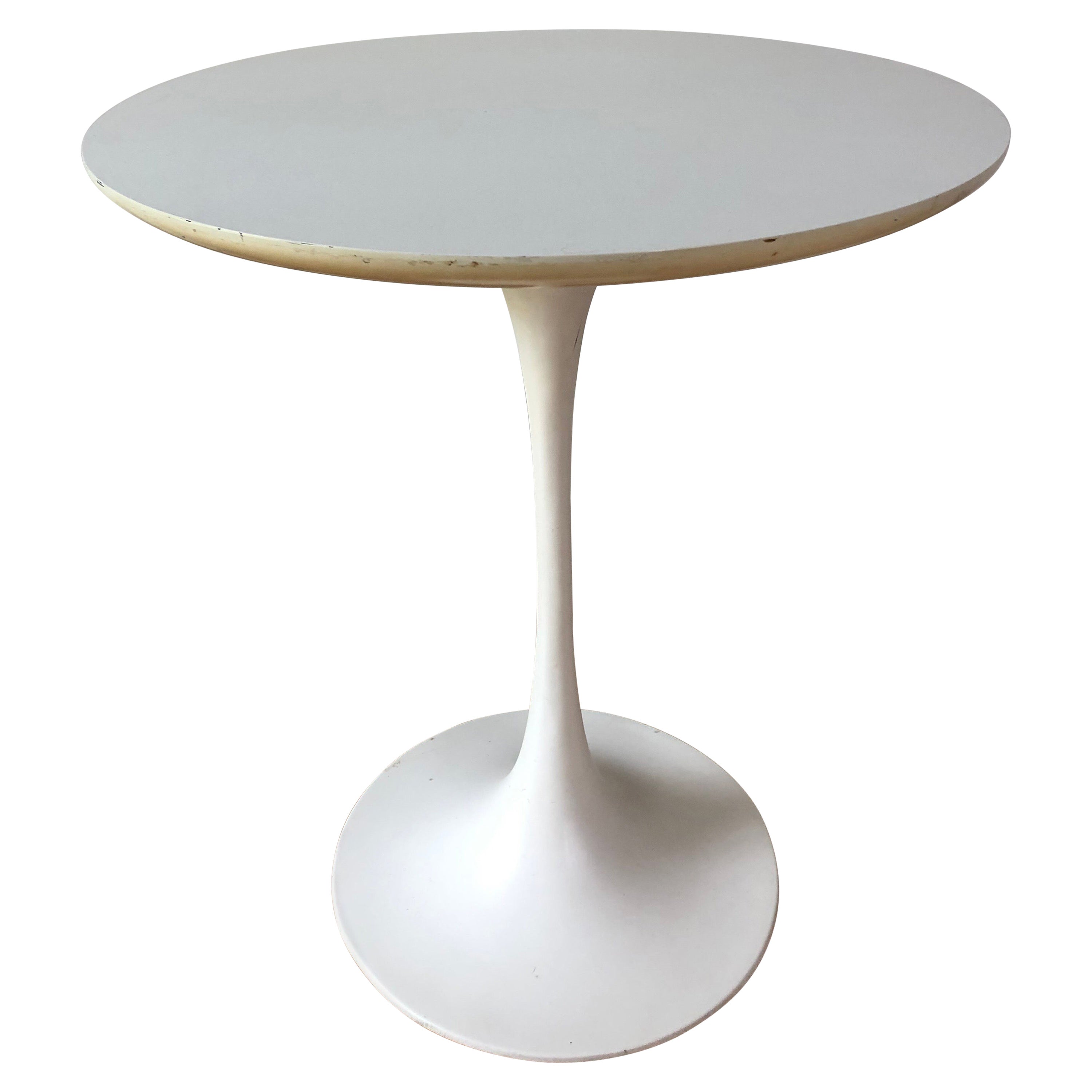Wonderful Saarinen style White Laminate Flower Tulip Side Table Mid ...