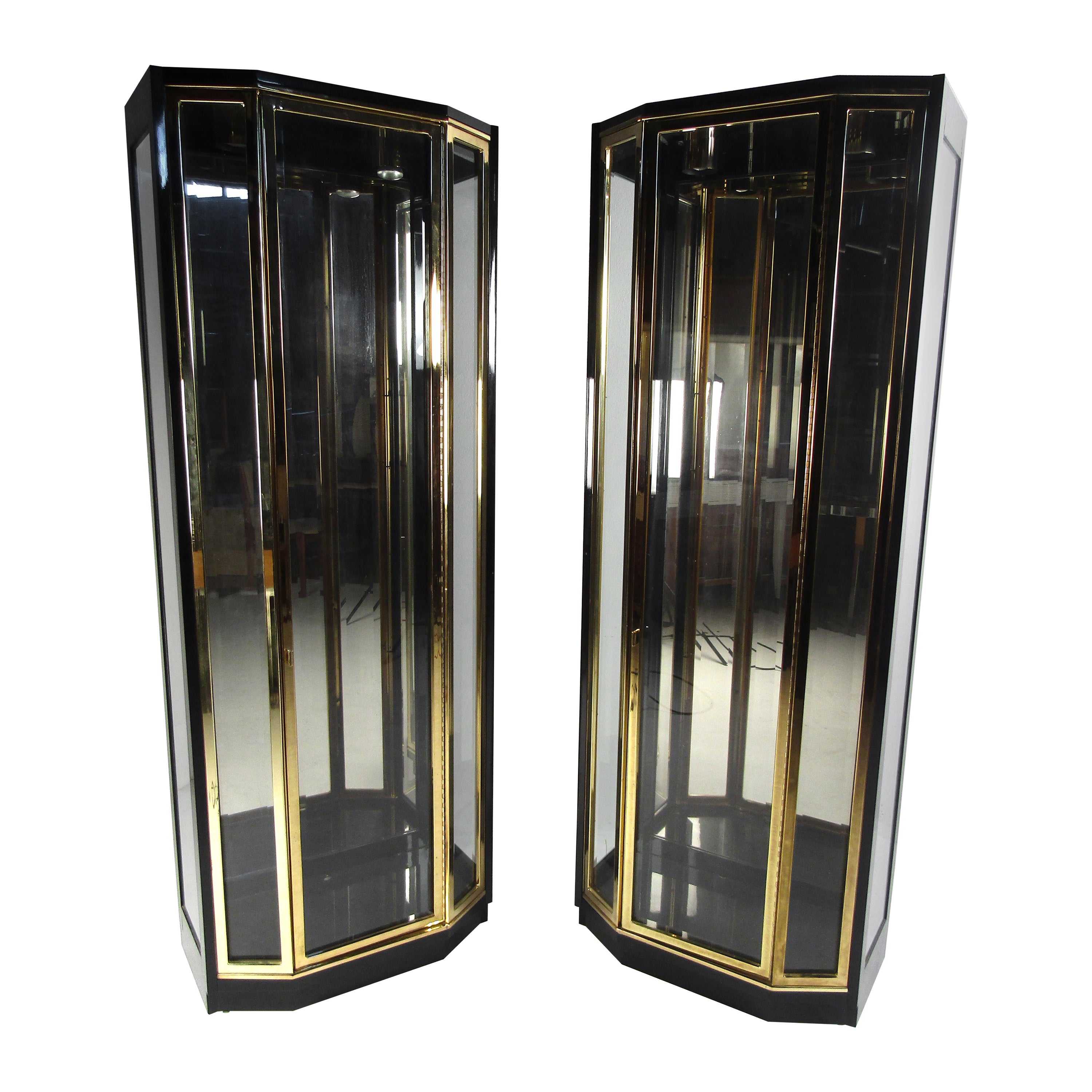 Henredon Black Lacquer Asian Modern Curio Display Cabinet Bunching ...