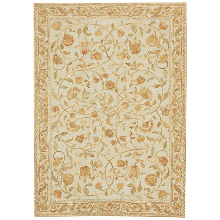 Luxury Savonnerie Wool Ivory / Ivory Area Rug For Sale at 1stDibs
