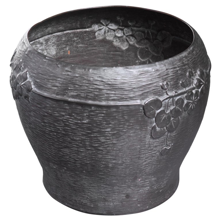 Bronze Jugendstil Flower Pot, circa 1900 For Sale at 1stDibs