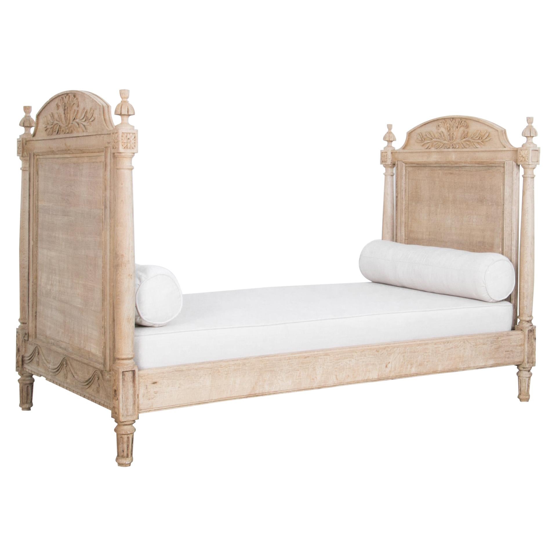 Late 19th Century French Oak Day Bed at 1stDibs