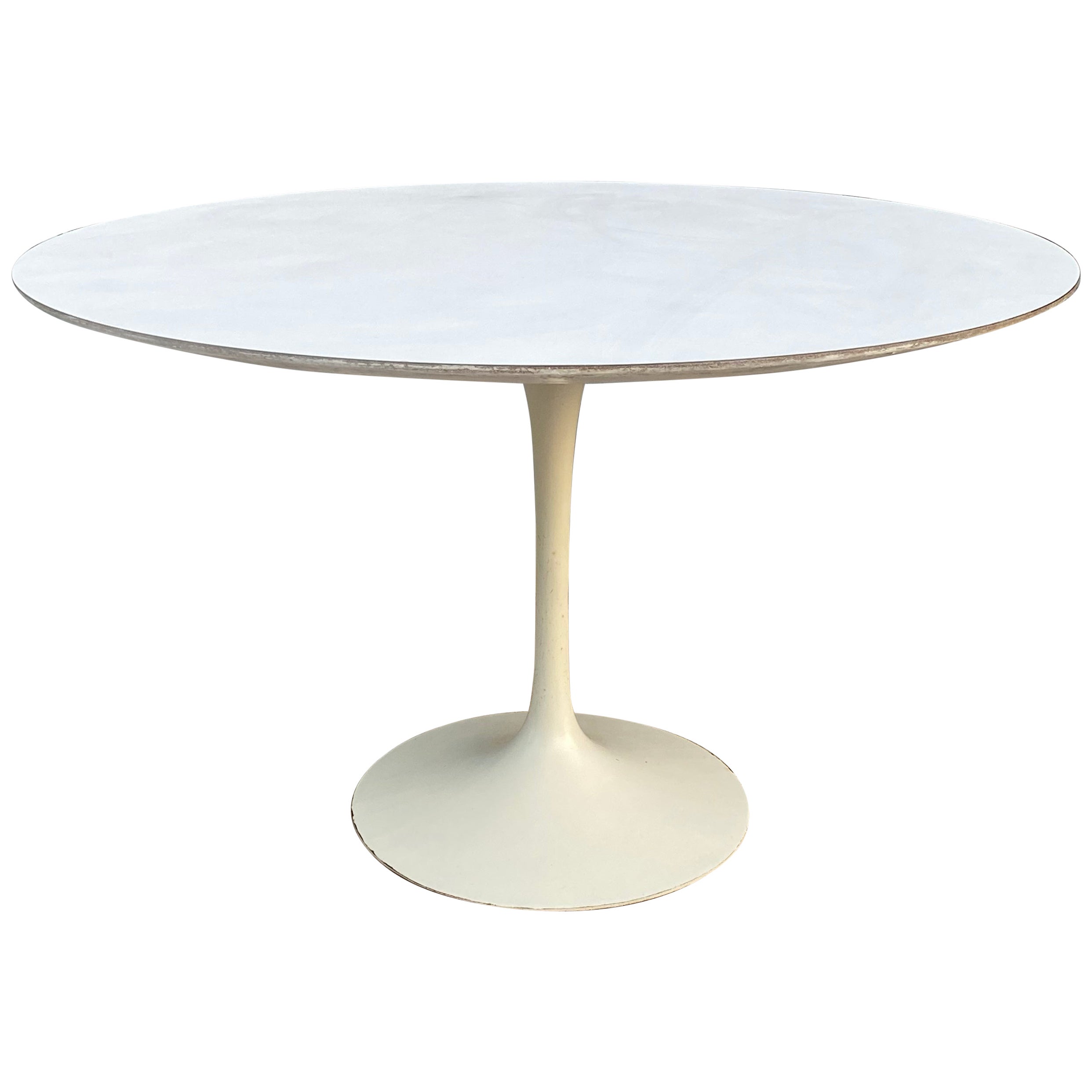 Tulip Table by Eero Saarinen For Sale at 1stDibs