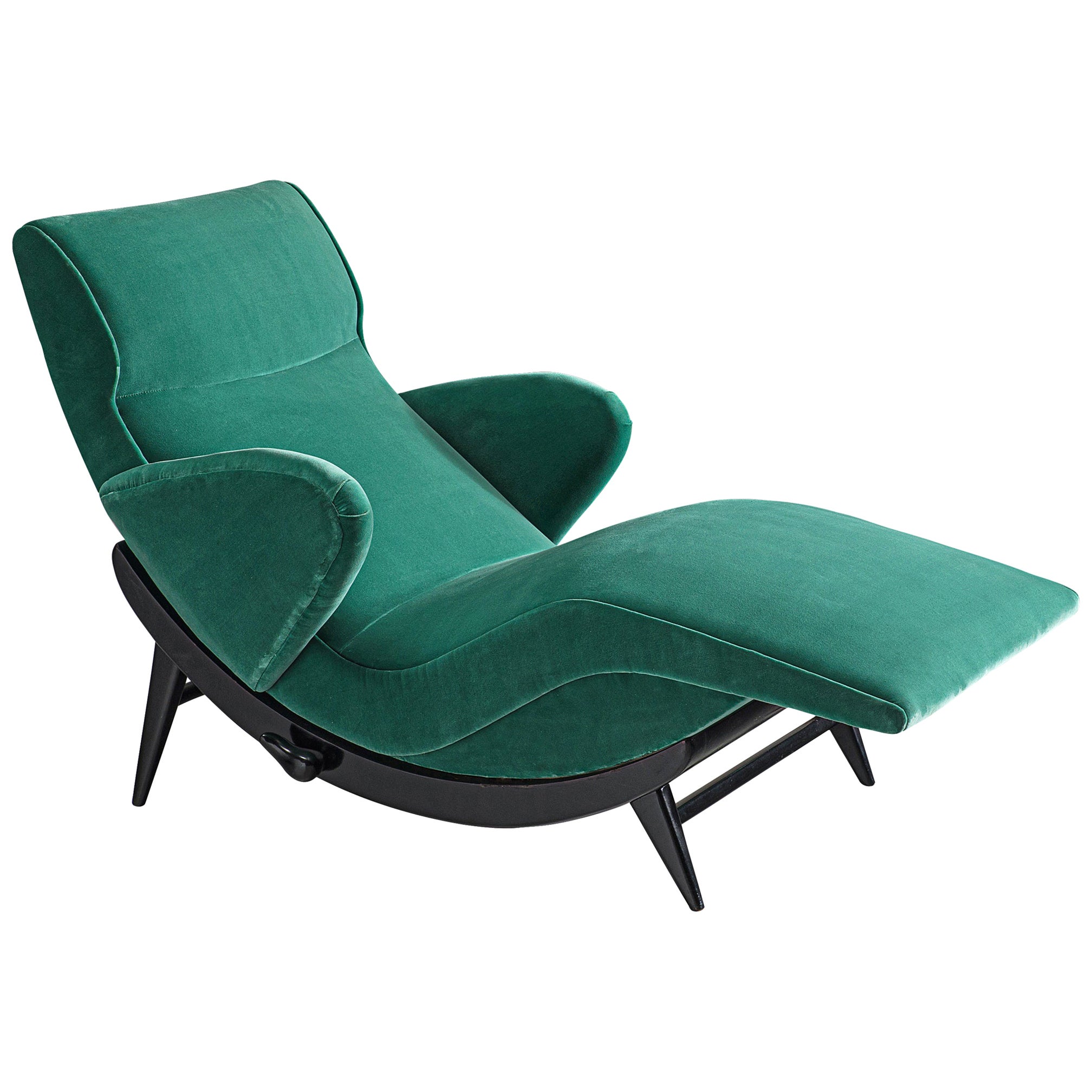 Elegant French Chaise Longue in Green Velvet at 1stDibs