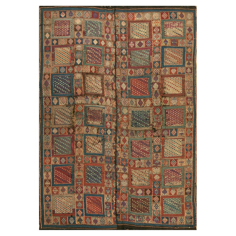Antique Caucasian Verneh Rug 5' 6" x 7' 10" For Sale at 1stDibs