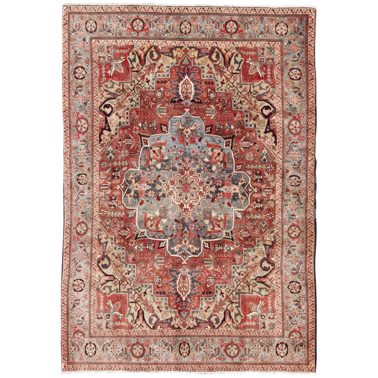 Persian Heriz-Serapi Vintage Rug with Geometric Design in Soft Colors ...