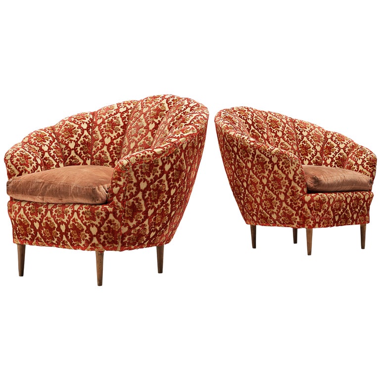Elegant Curved Club Chairs in Floral Upholstery For Sale at 1stDibs