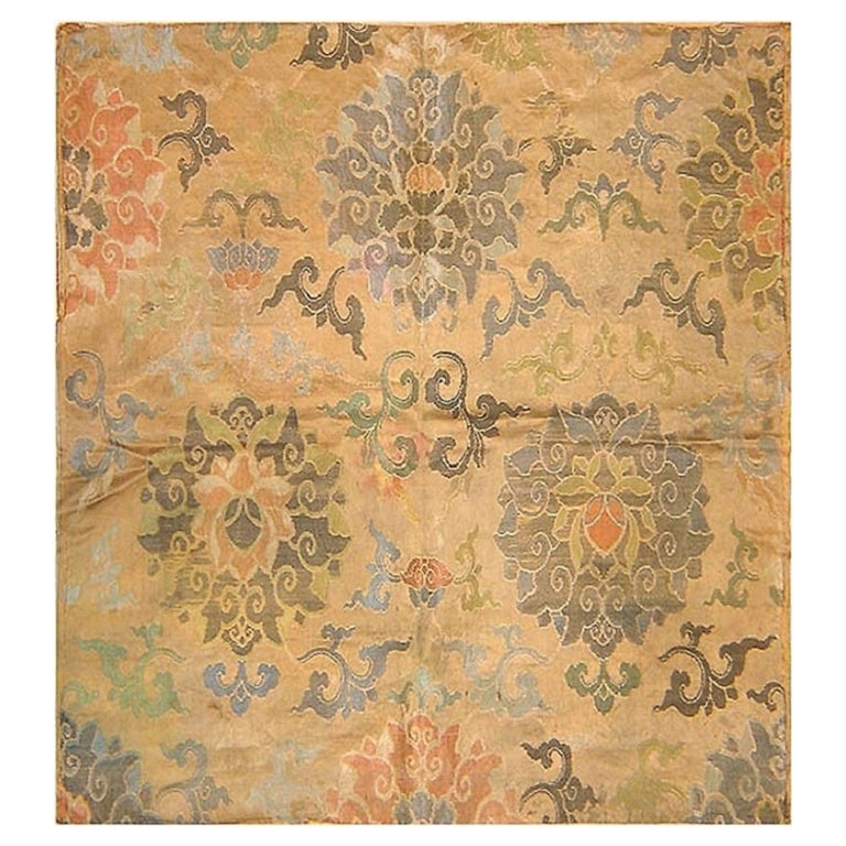 Antique 17th Century Ming Dynasty Silk Chinese Textile. Size: 2 ft x 2 ...